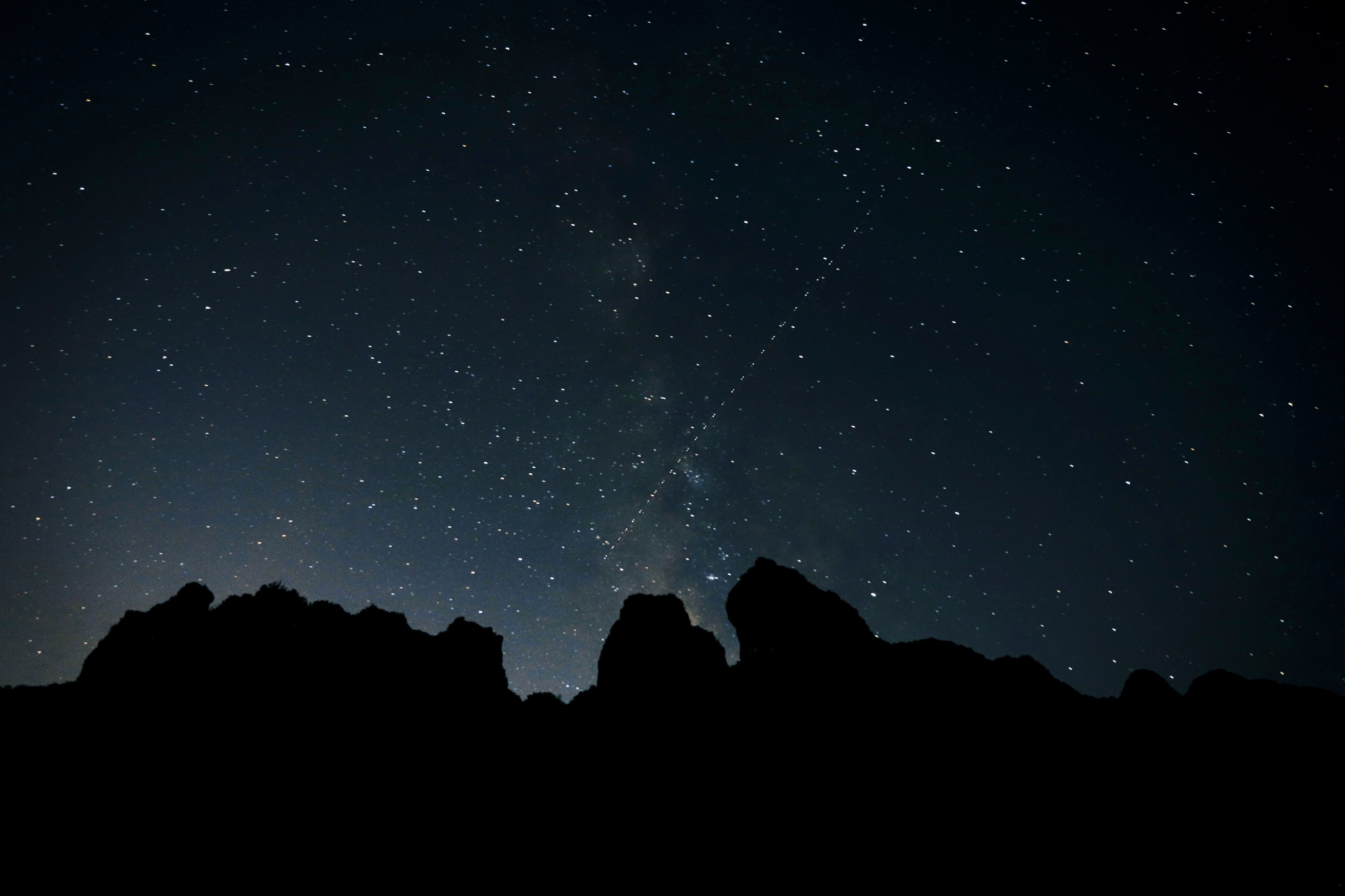 sky stars dark and night 4k HD Wallpaper