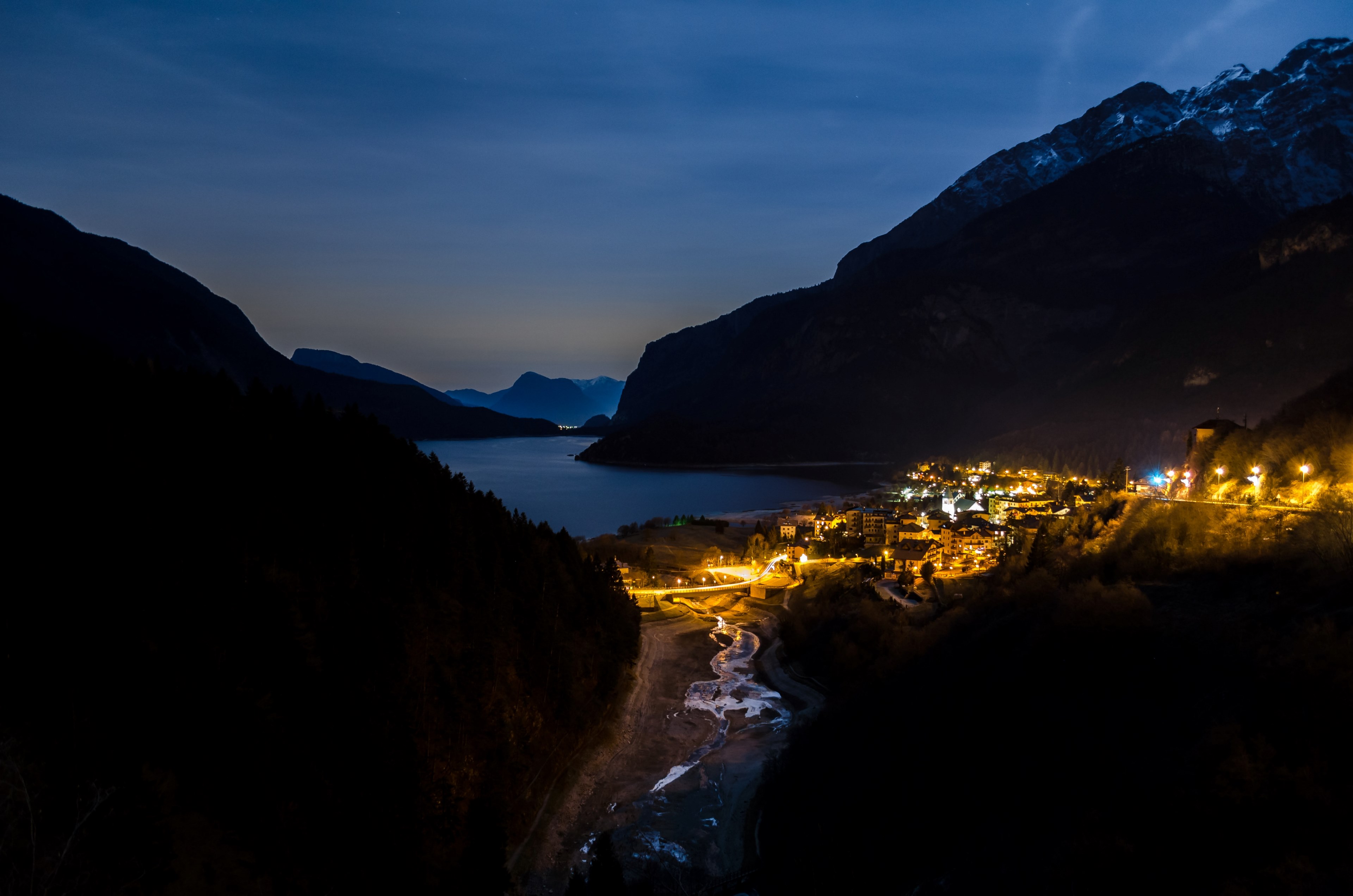 night city cityscape and light 4k HD Wallpaper