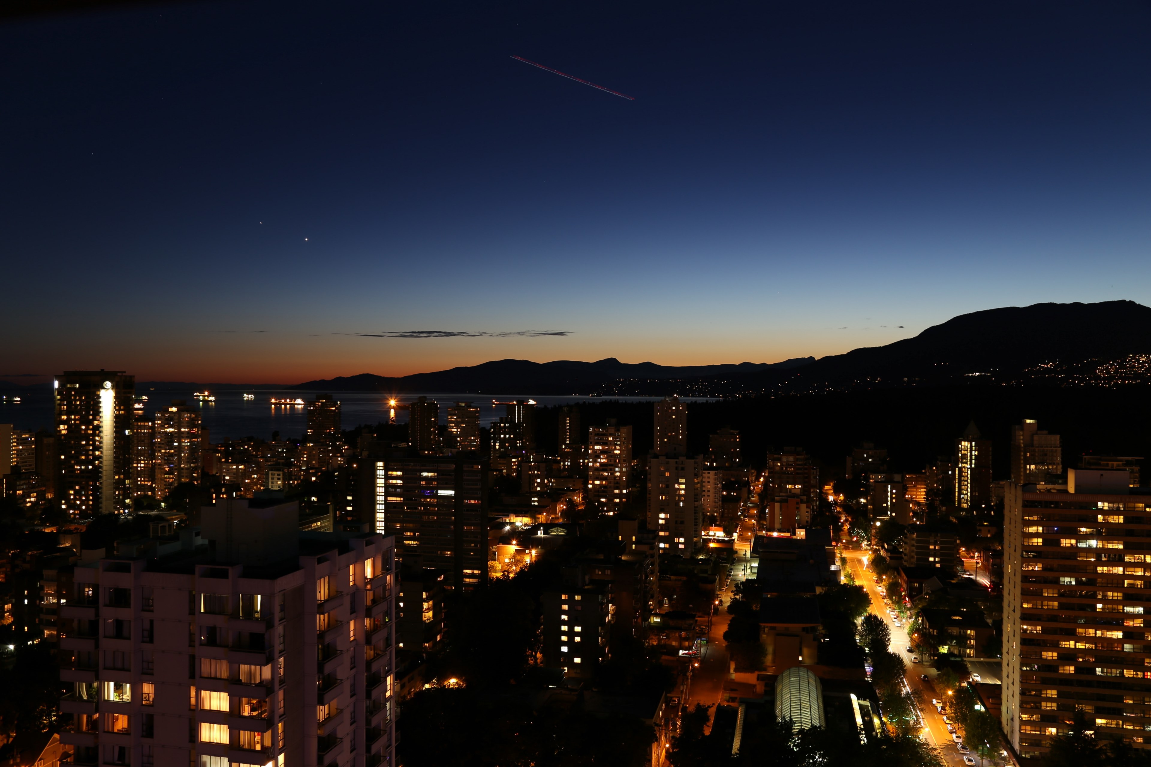 cityscape skyline sunset and dusk 4k HD Wallpaper