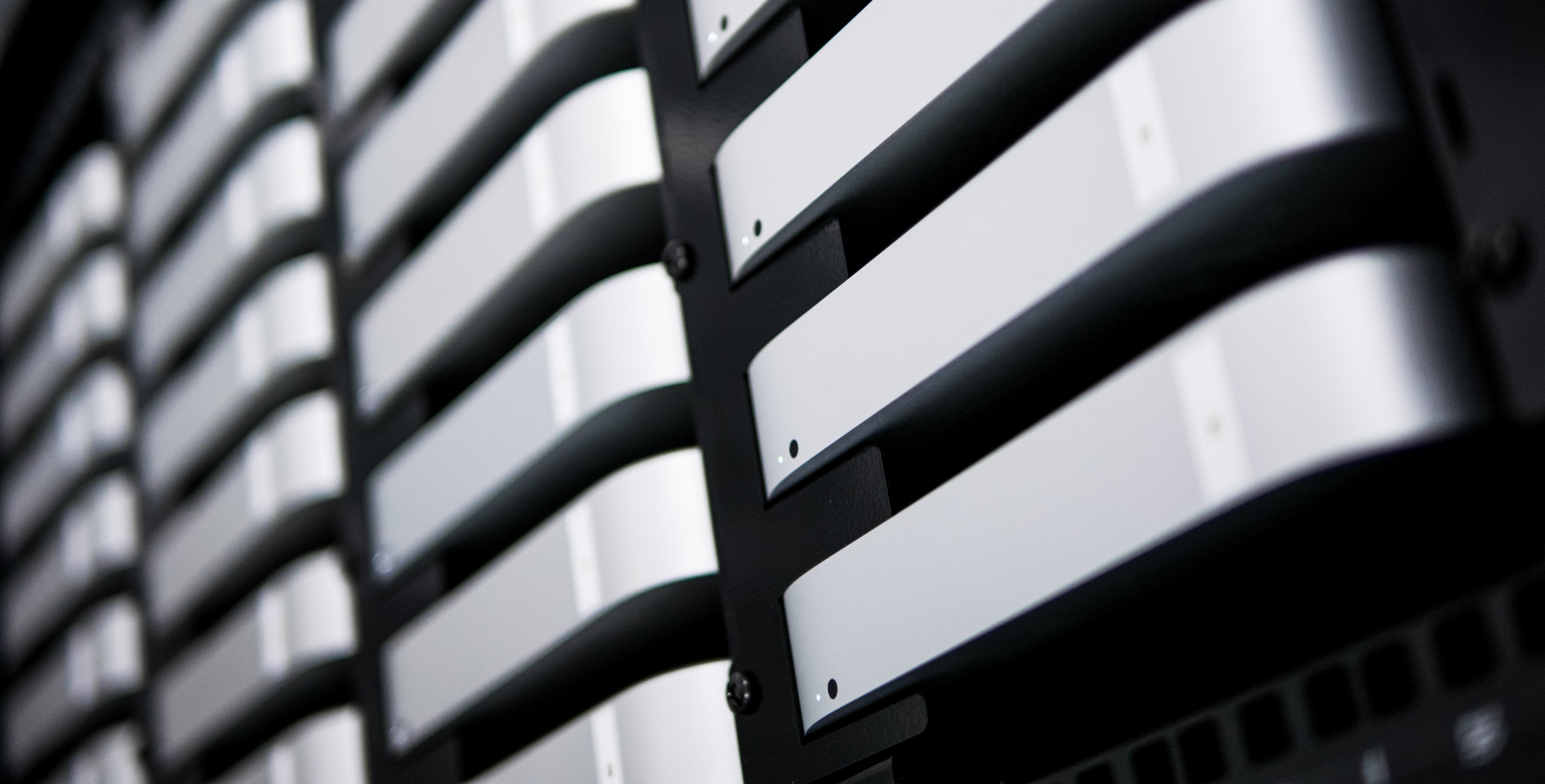 racking mac minis 4k HD Wallpaper