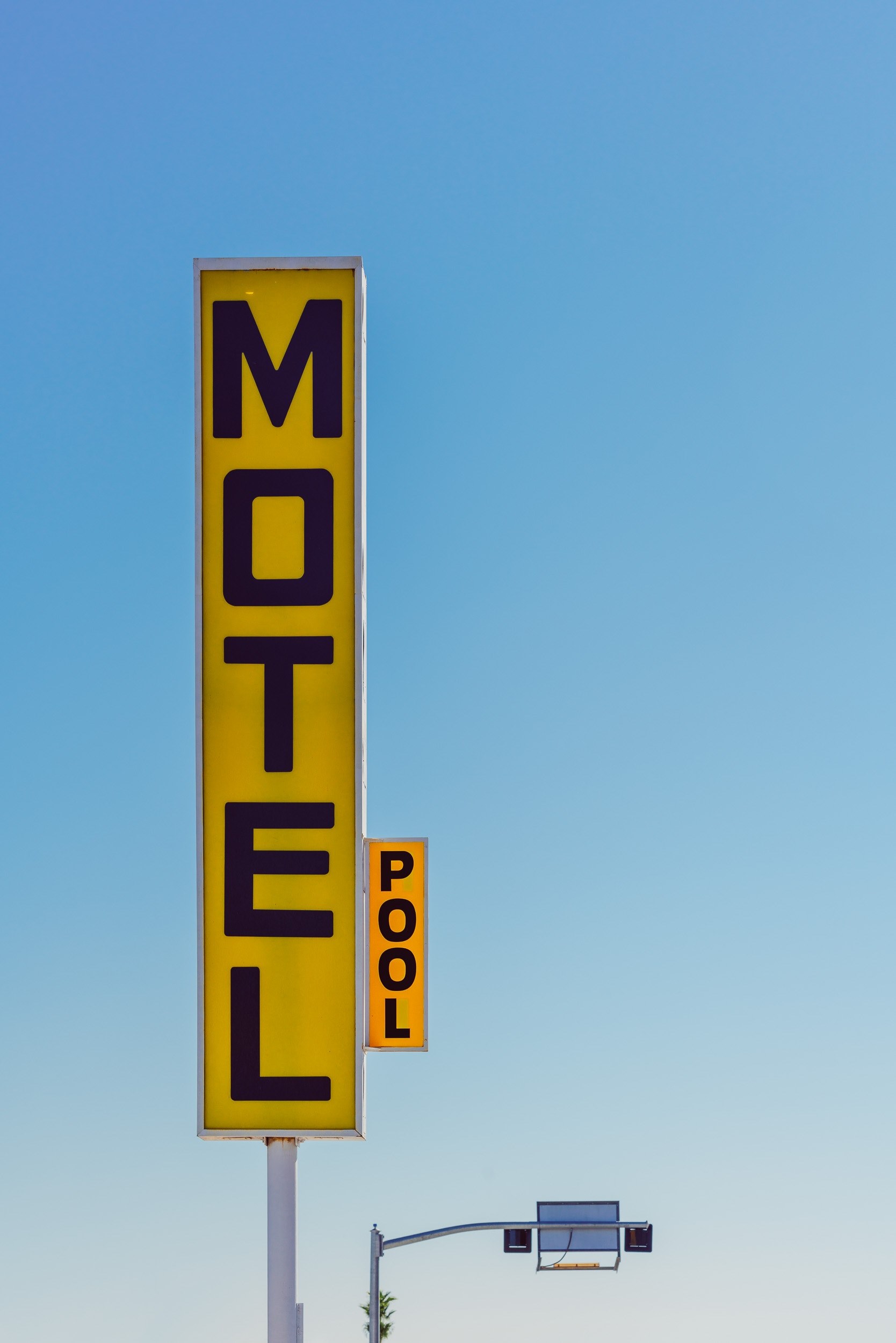 motel with a pool 4k Phone HD Wallpaper
