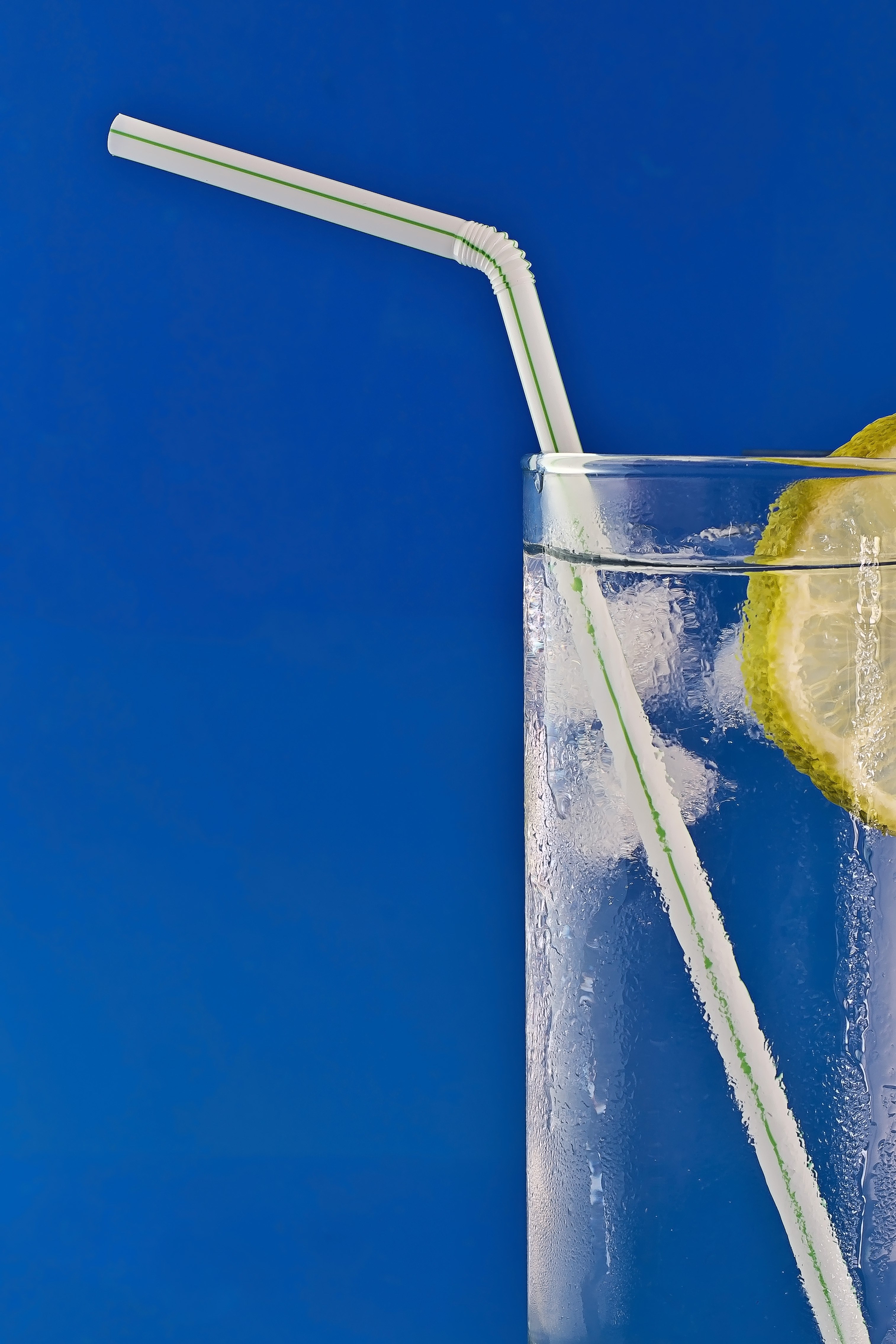 cocktail drink glass alcohol beverage bar liquor 4k Phone HD Wallpaper