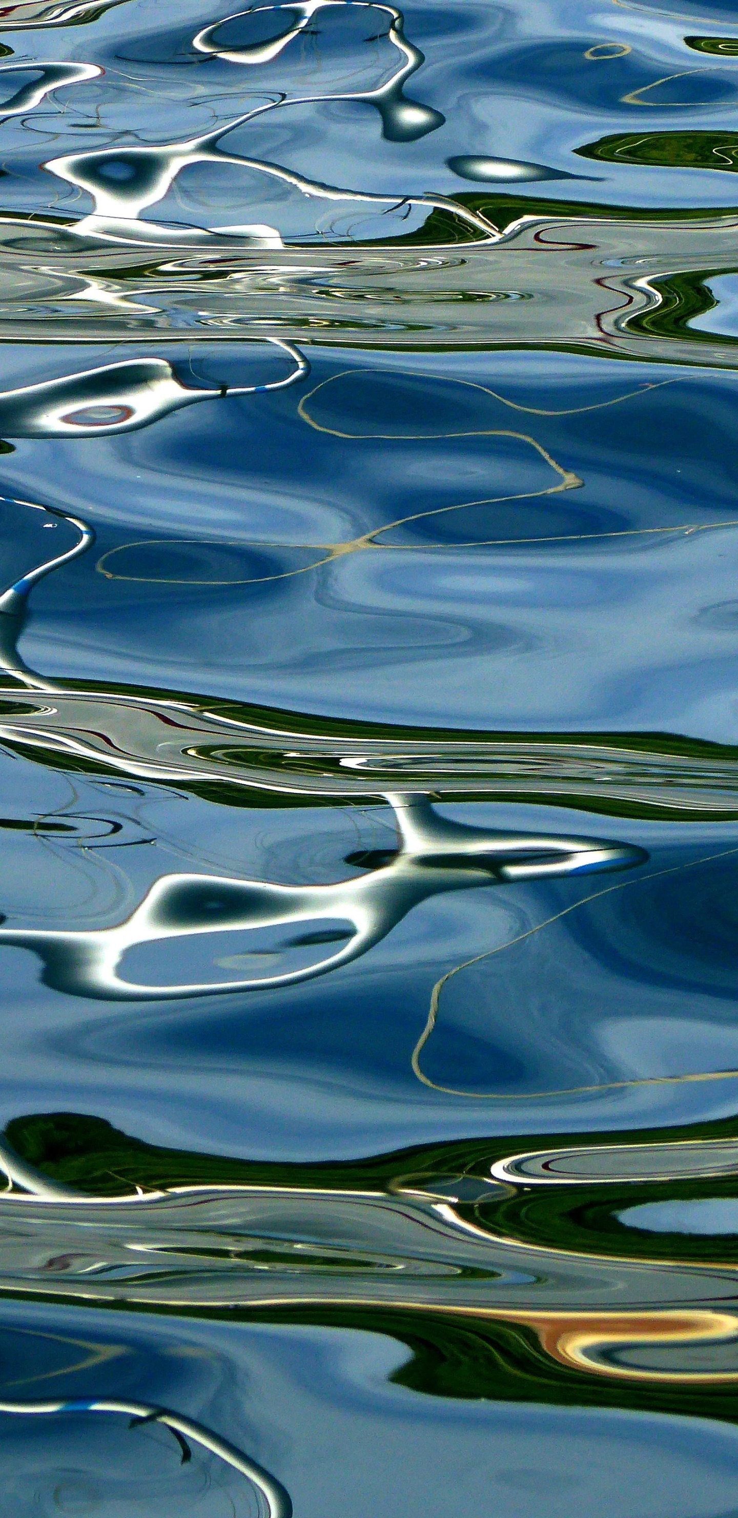 «Water phone wallpaper» HD Wallpapers