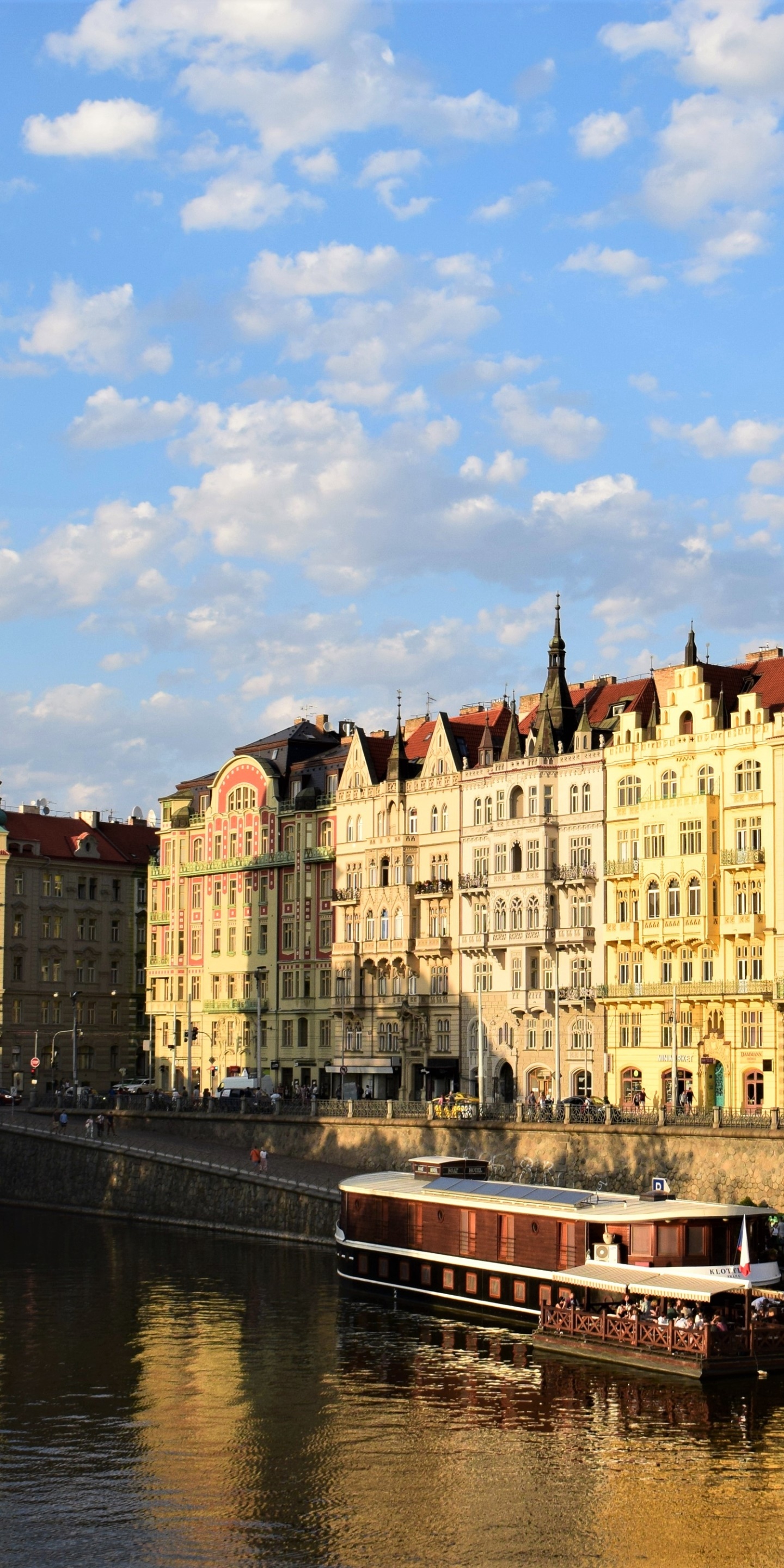 «Prague phone wallpaper» HD Wallpapers