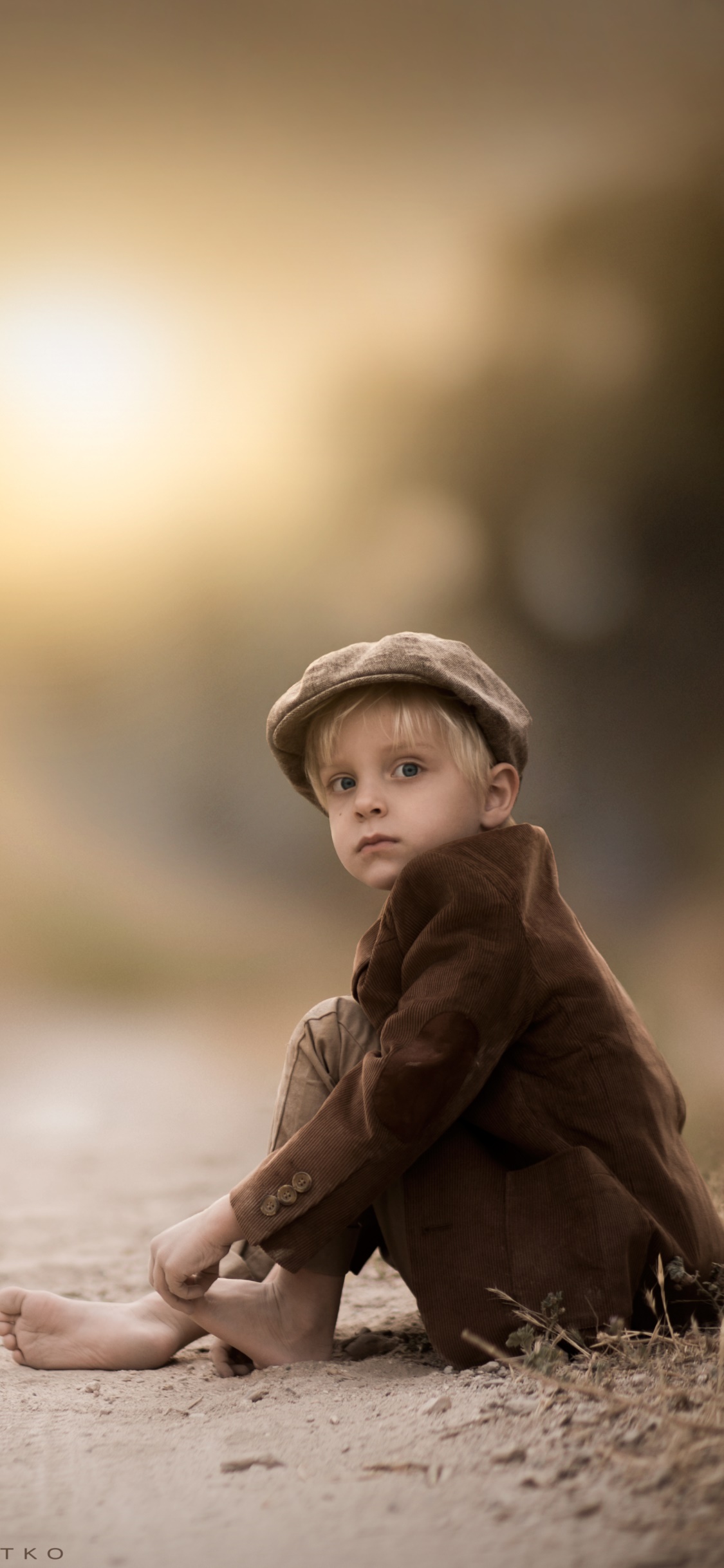 «Child phone wallpaper» HD Wallpapers