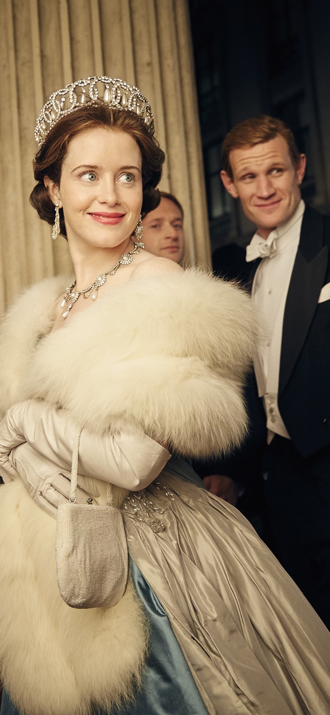 TV Show The Crown, Queen Elizabeth II, Prince Philip, Matt Smith ...