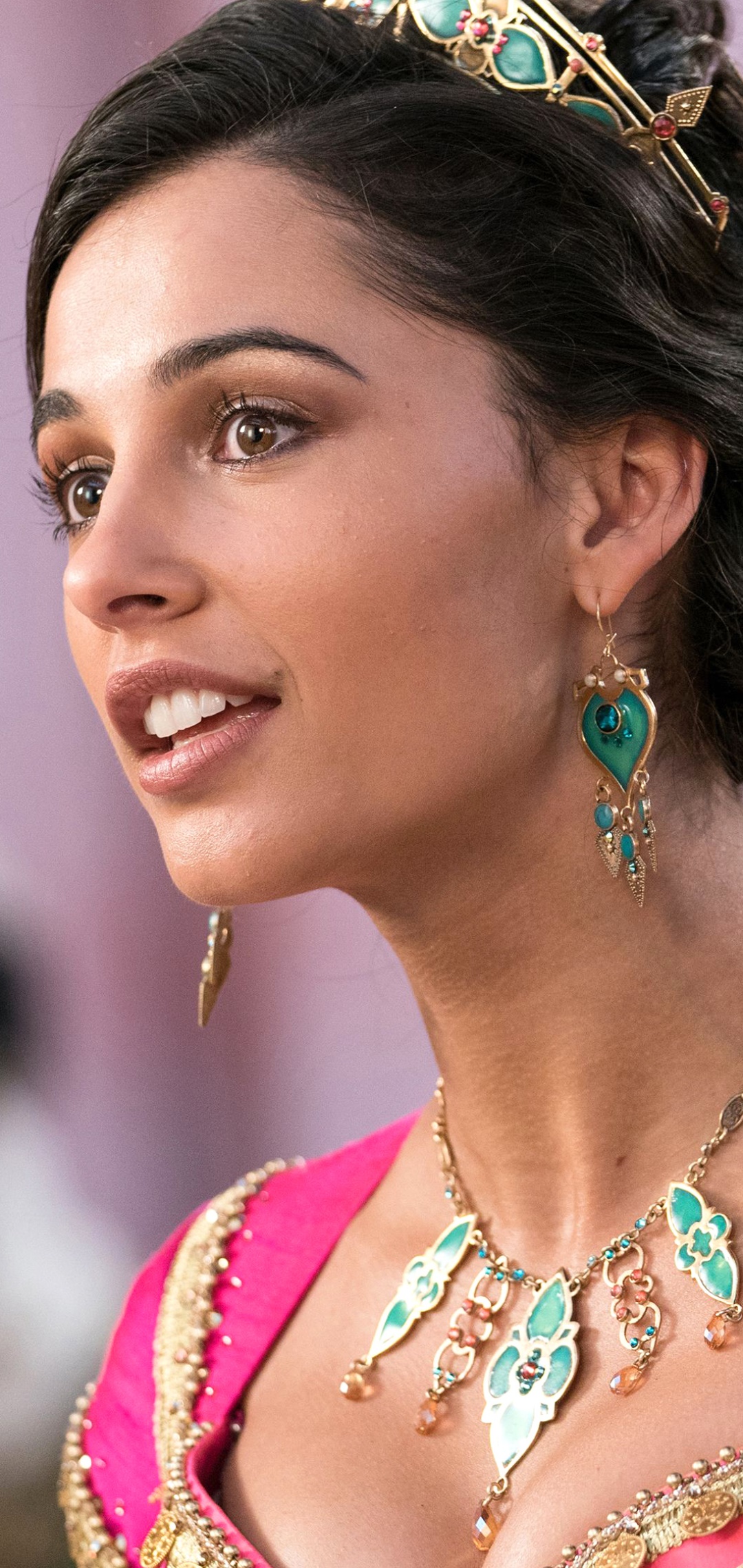 Movie Aladdin (2019), Black Hair, Brown Eyes, Actress, Earrings ...