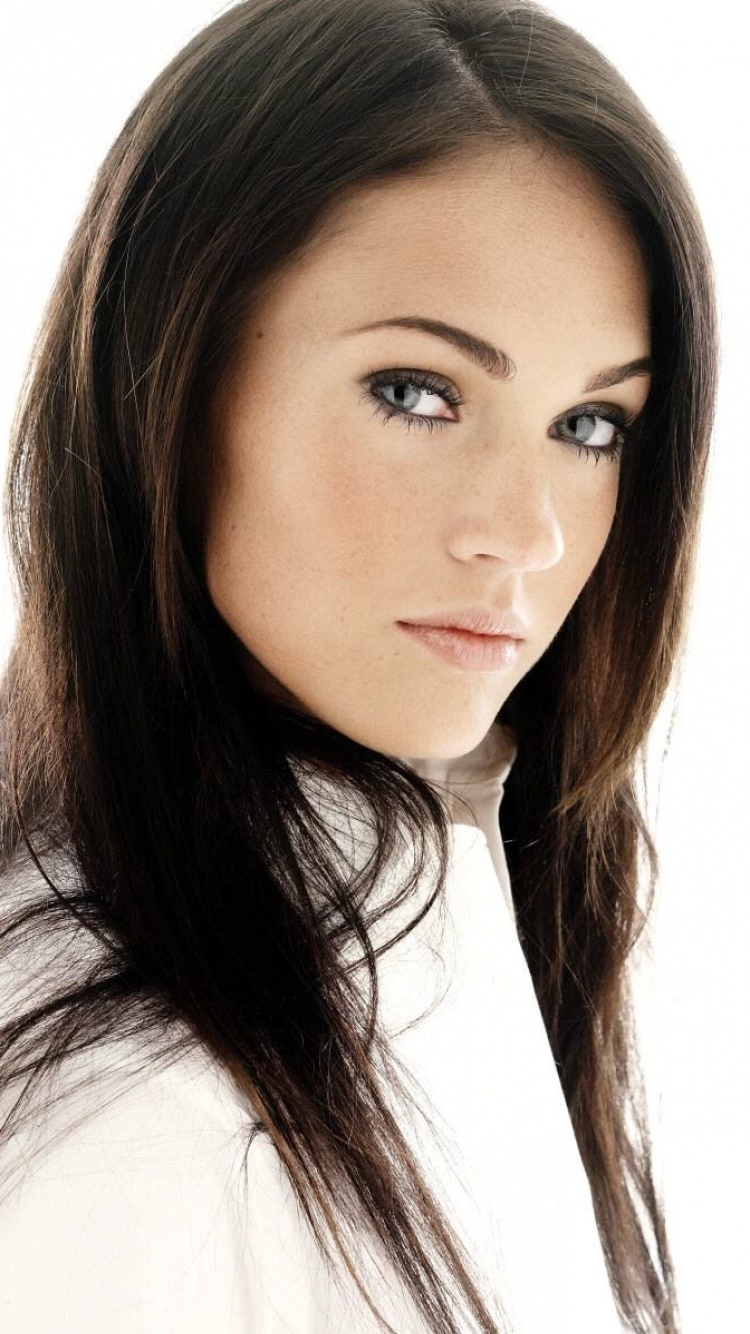Celebrity Megan Fox, 750x1334 Phone HD Wallpaper