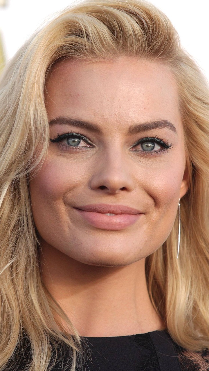 Celebrity Margot Robbie, Australian, Actress, Face, Blue Eyes, Blonde ...