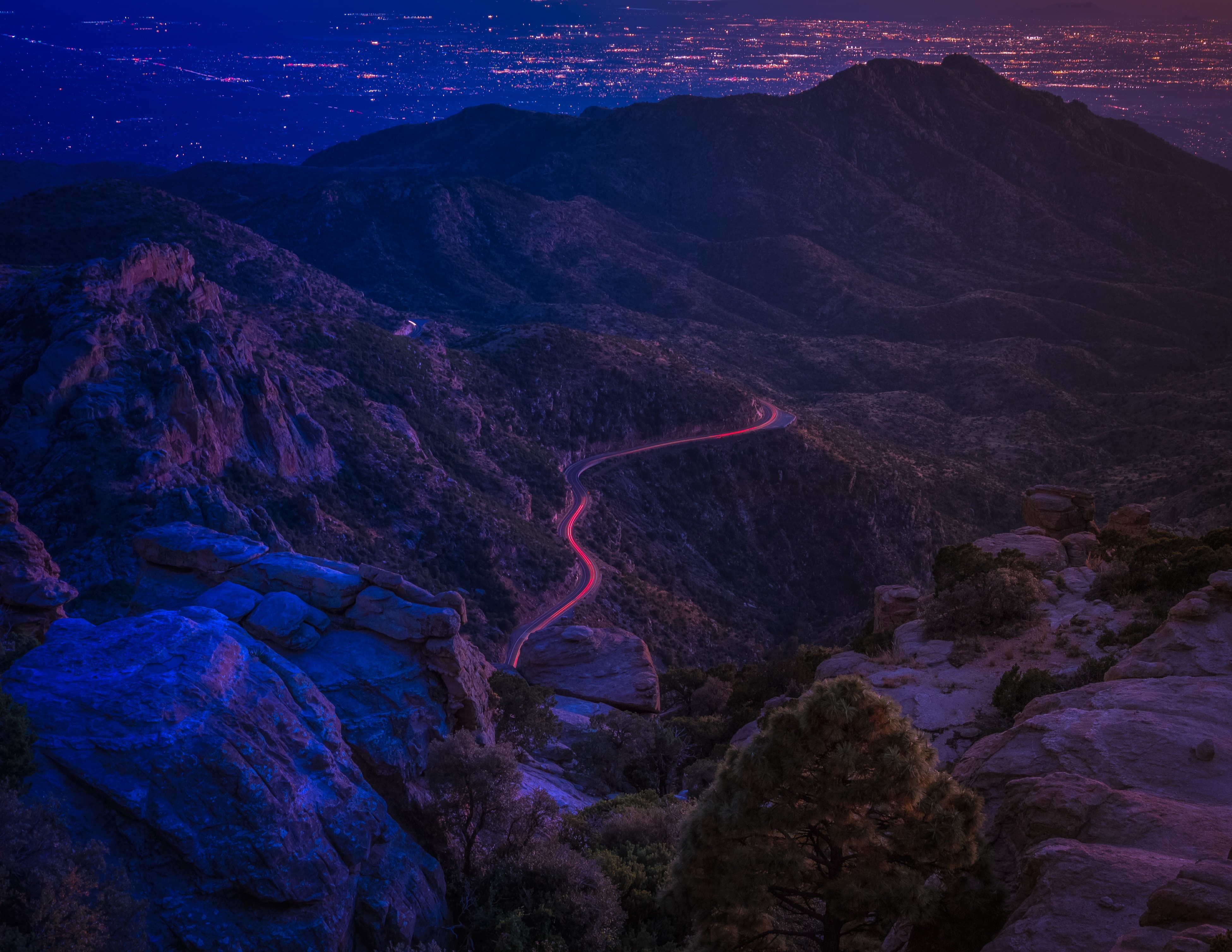 «trails» HD Wallpapers