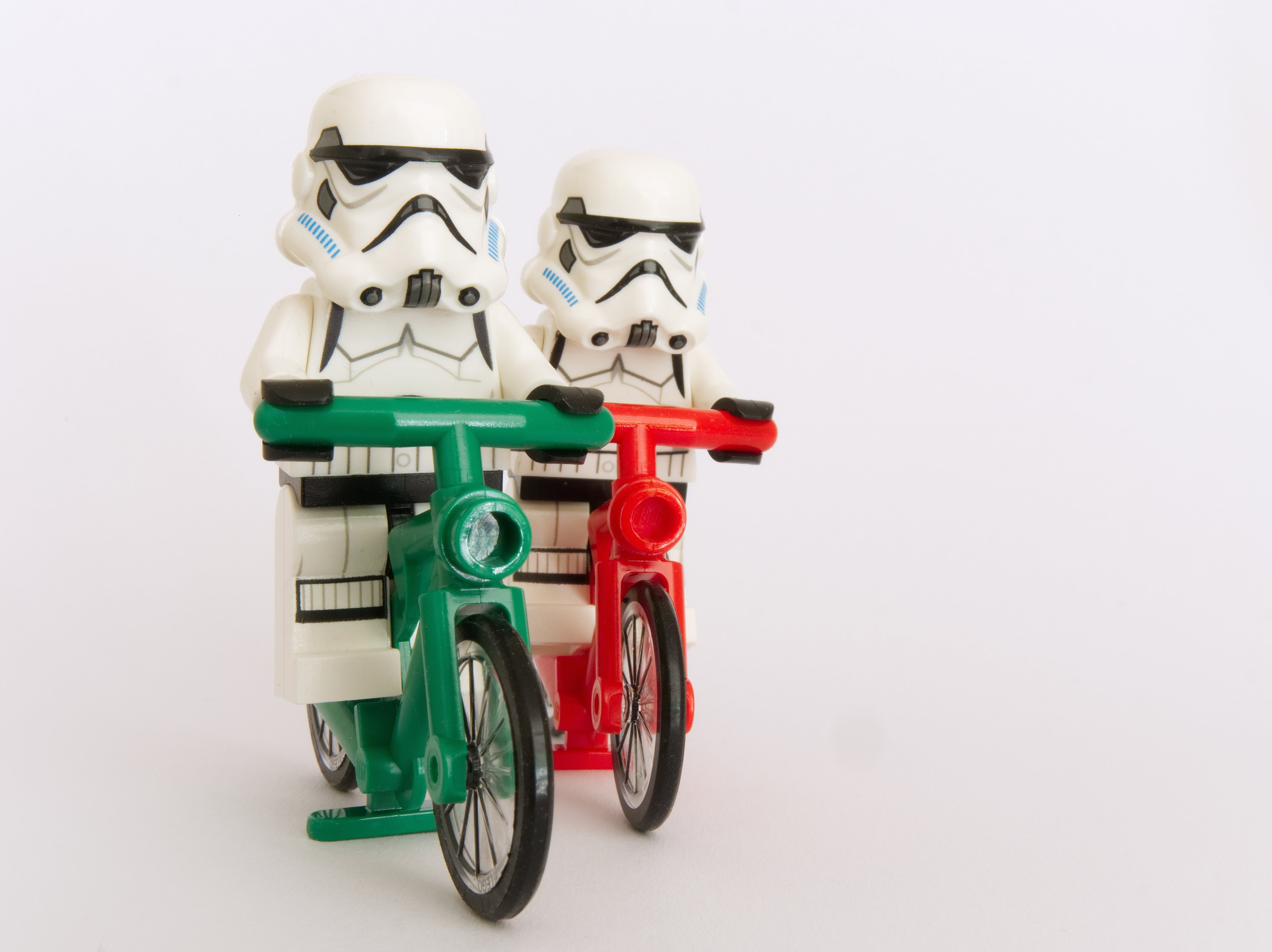 compete, minifigs, copy space, small, chase, rider, pace, transport ...