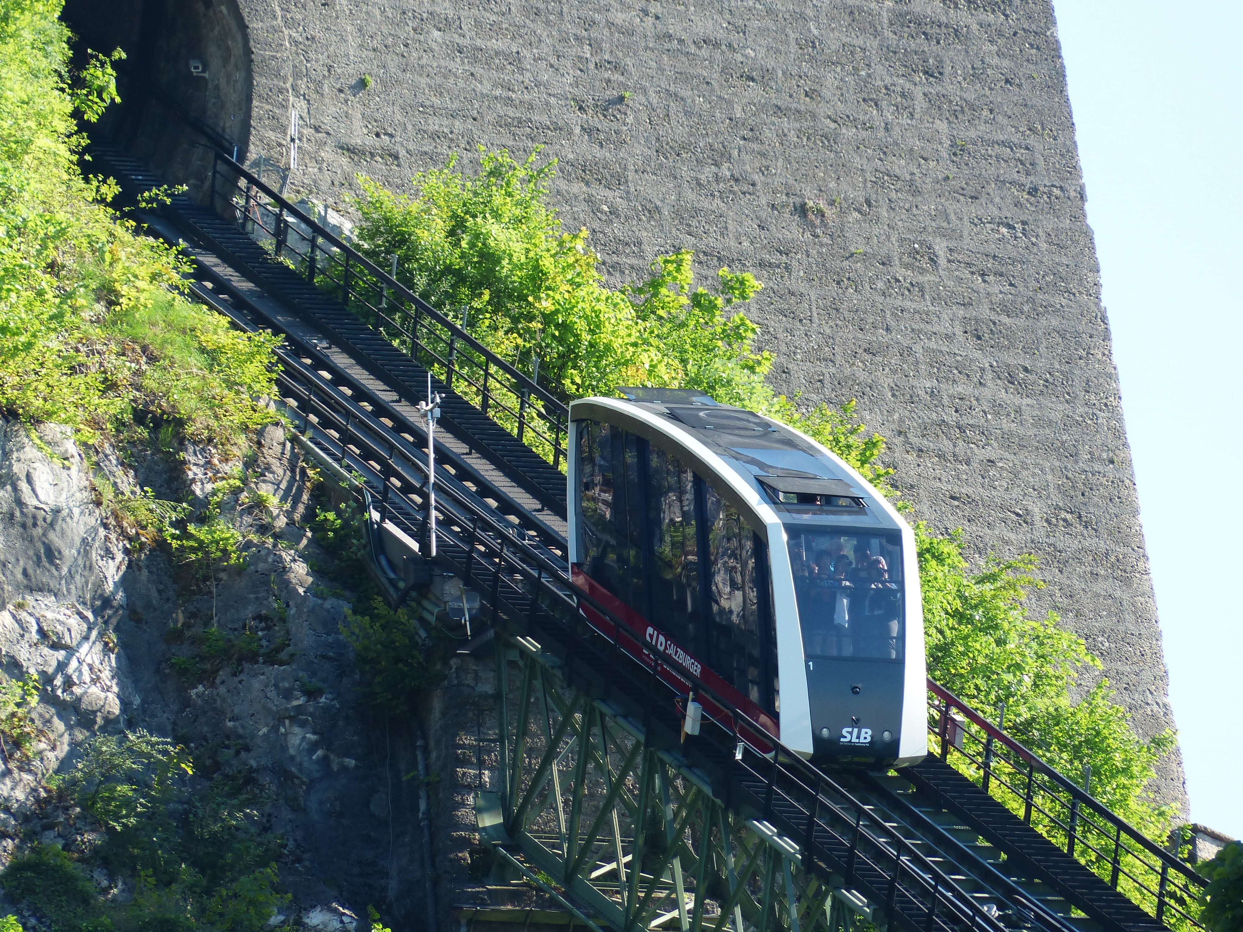 4K, outdoors, built structure, funicular railway, public transportation ...