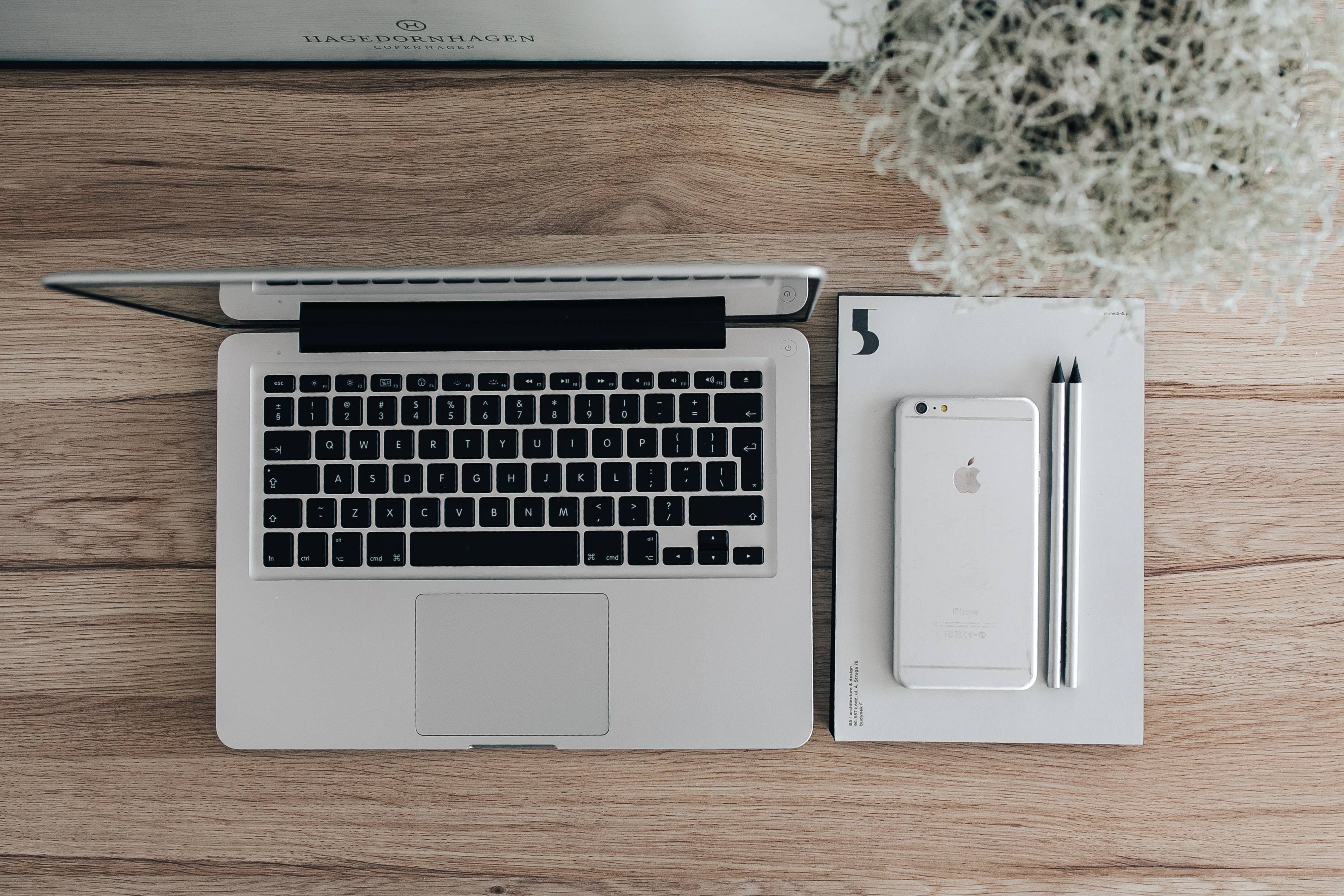Wallpaper ID: 909003 / wooden, business, notebook, Apple iPhone, plant ...