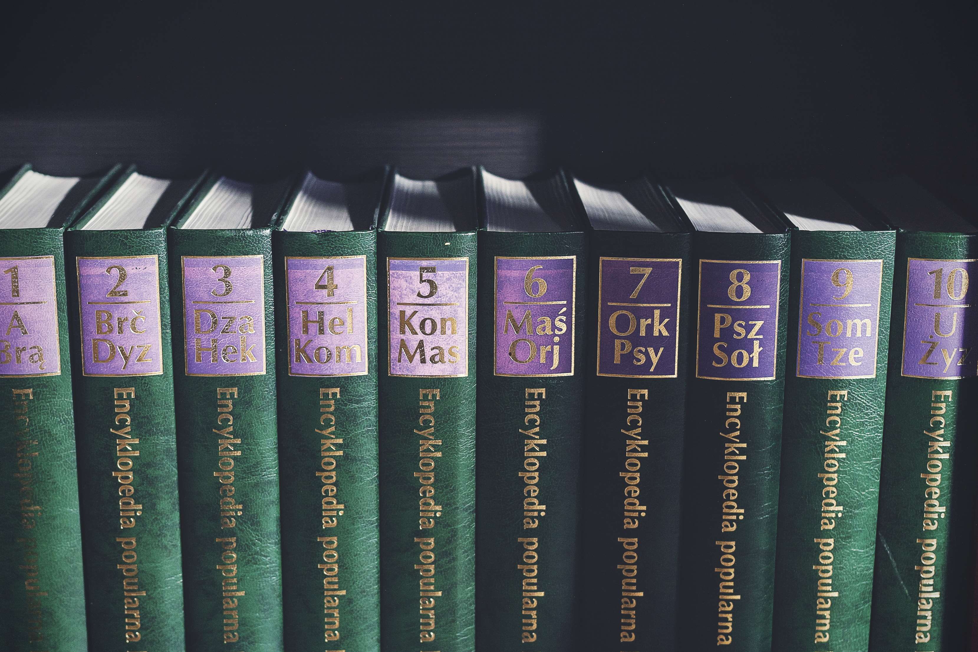 In A Row, Encyclopedia, Theme Numbers, Large Group Of Objects, Order ...