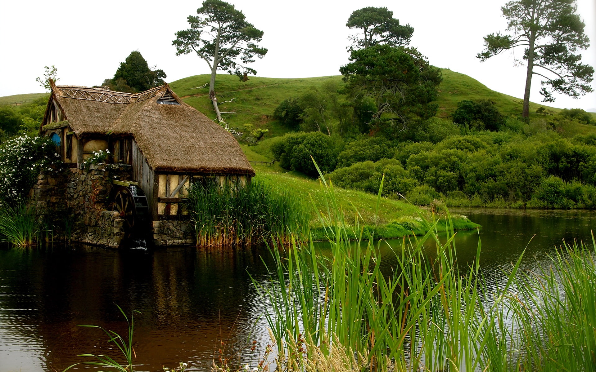 «HUTS» HD wallpapers