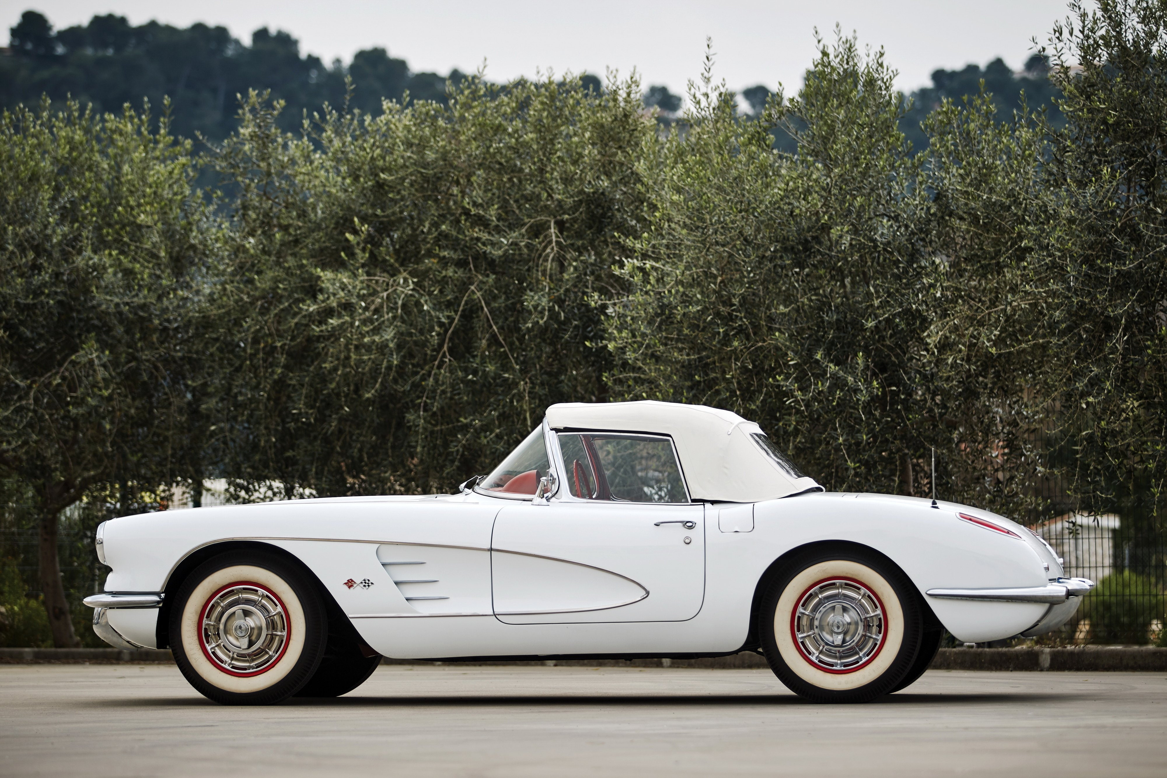 classic, corvette, chevy, 4K, (c1), cars, chevrolet HD Wallpaper