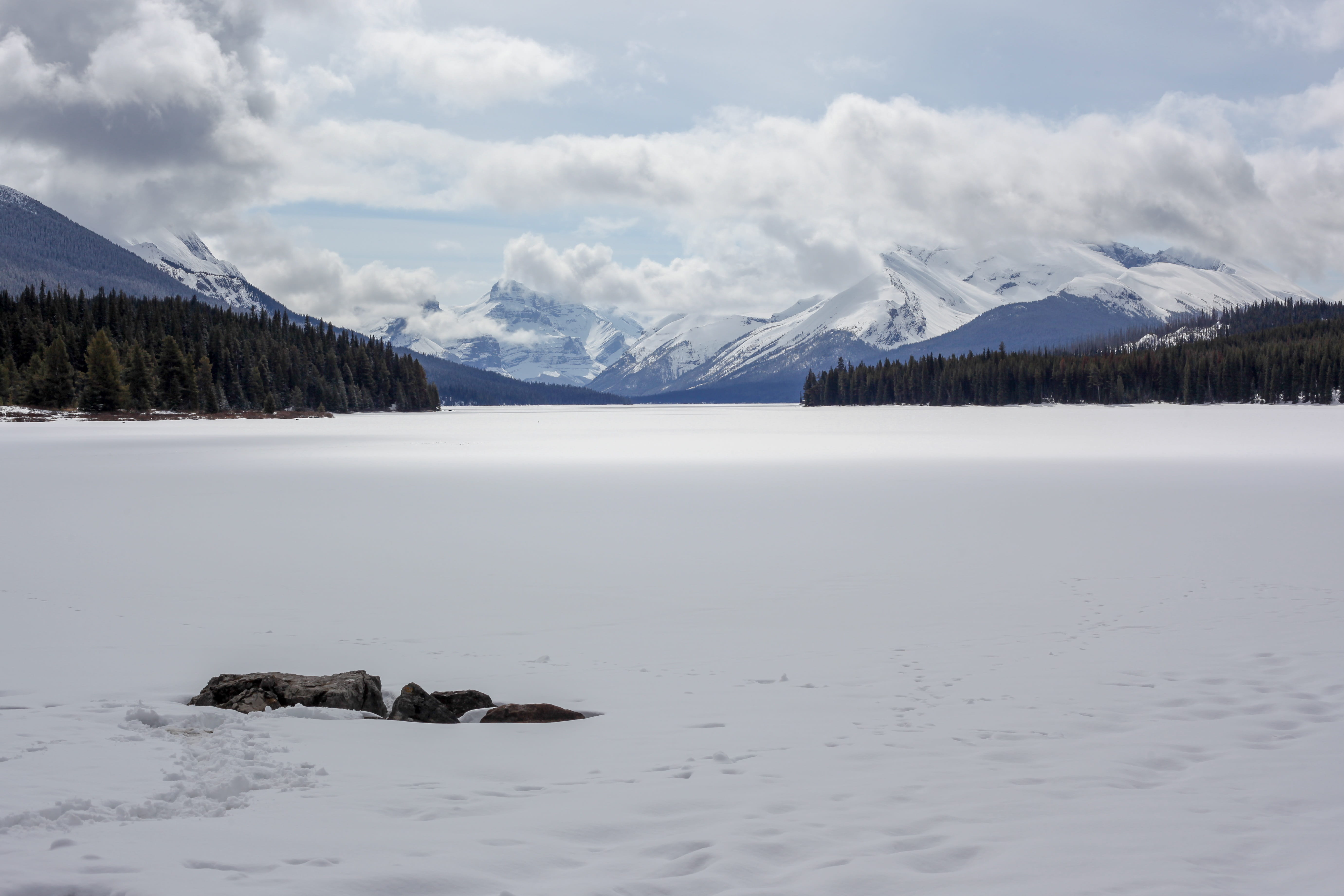«LAKE MALIGNE» HD wallpapers