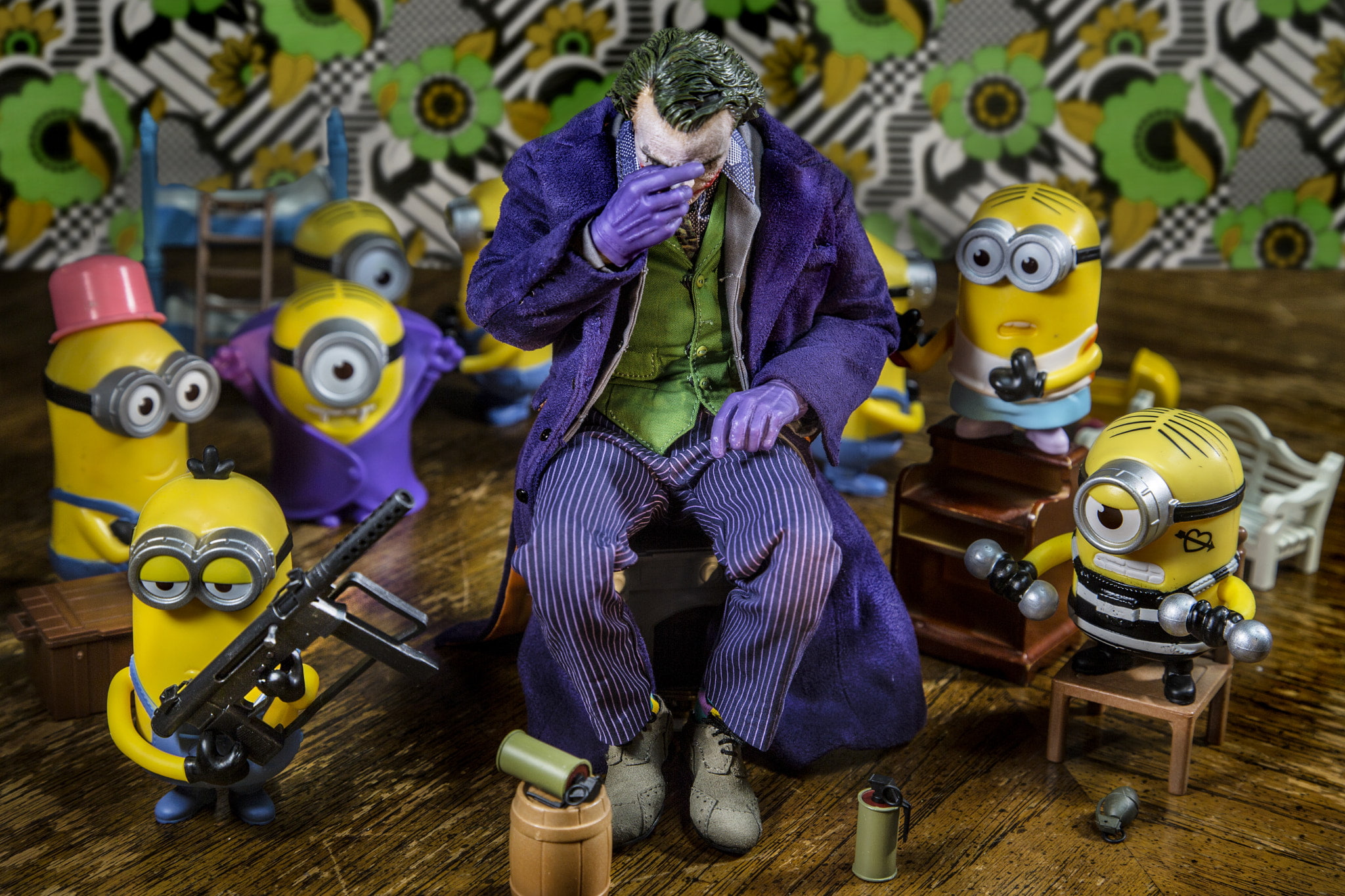 lifestyles, real people, choice, large group of objects, Joker ...
