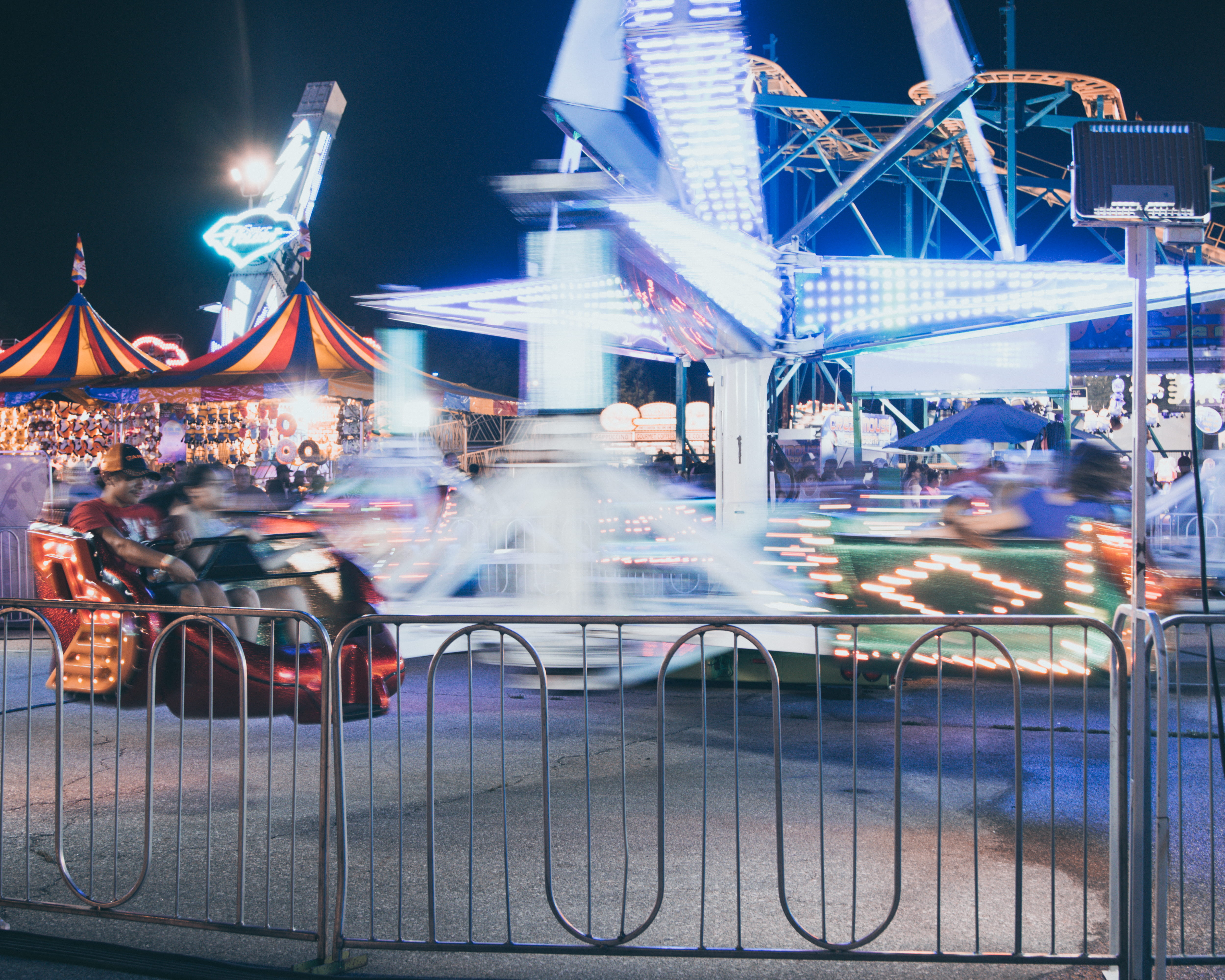 «rides» HD Wallpapers