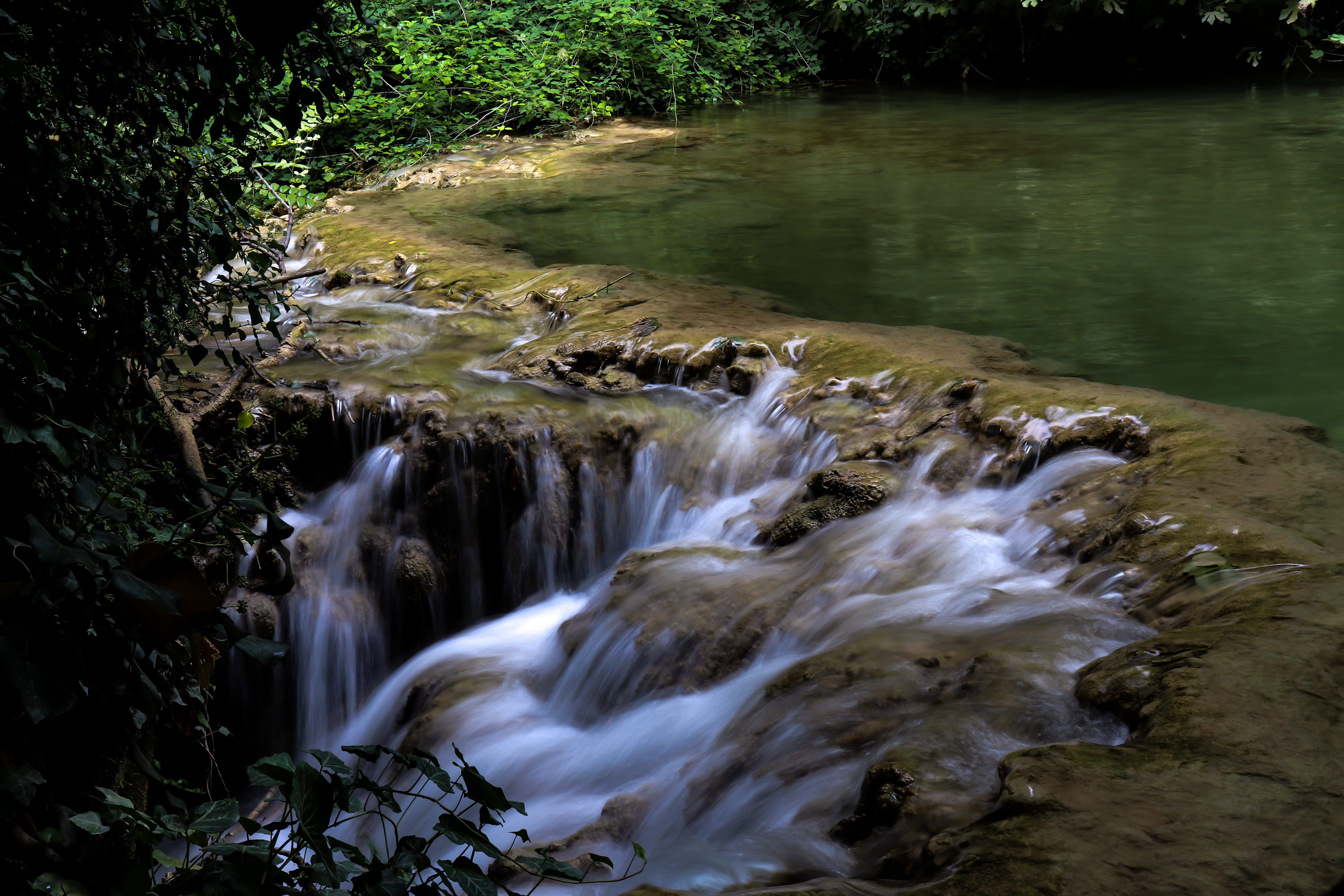 outdoors, blurred motion, solid, falling water, 1080P, long exposure ...