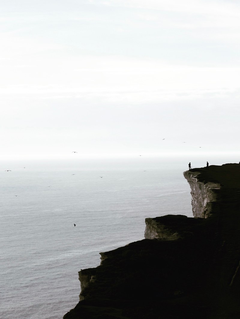 cliff edge 4k Phone HD Wallpaper