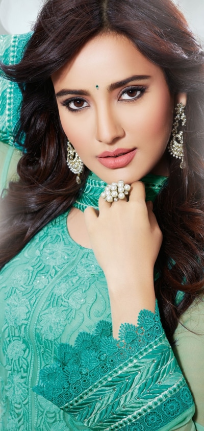 Celebrity Neha Sharma, National Dress, Indian, Model, 1080x2280 Phone ...